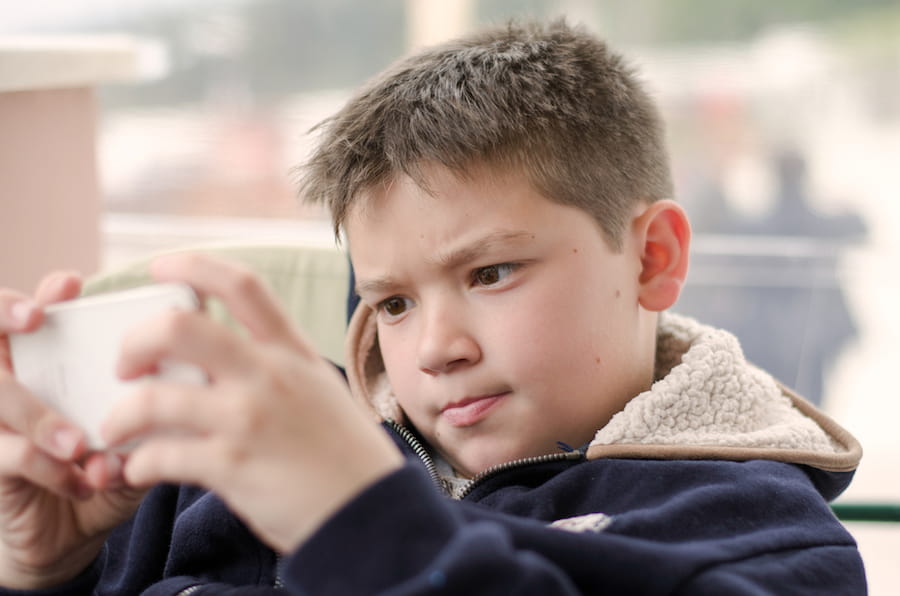 New guidelines help you set boundaries for kids' screen time - Orlando ...